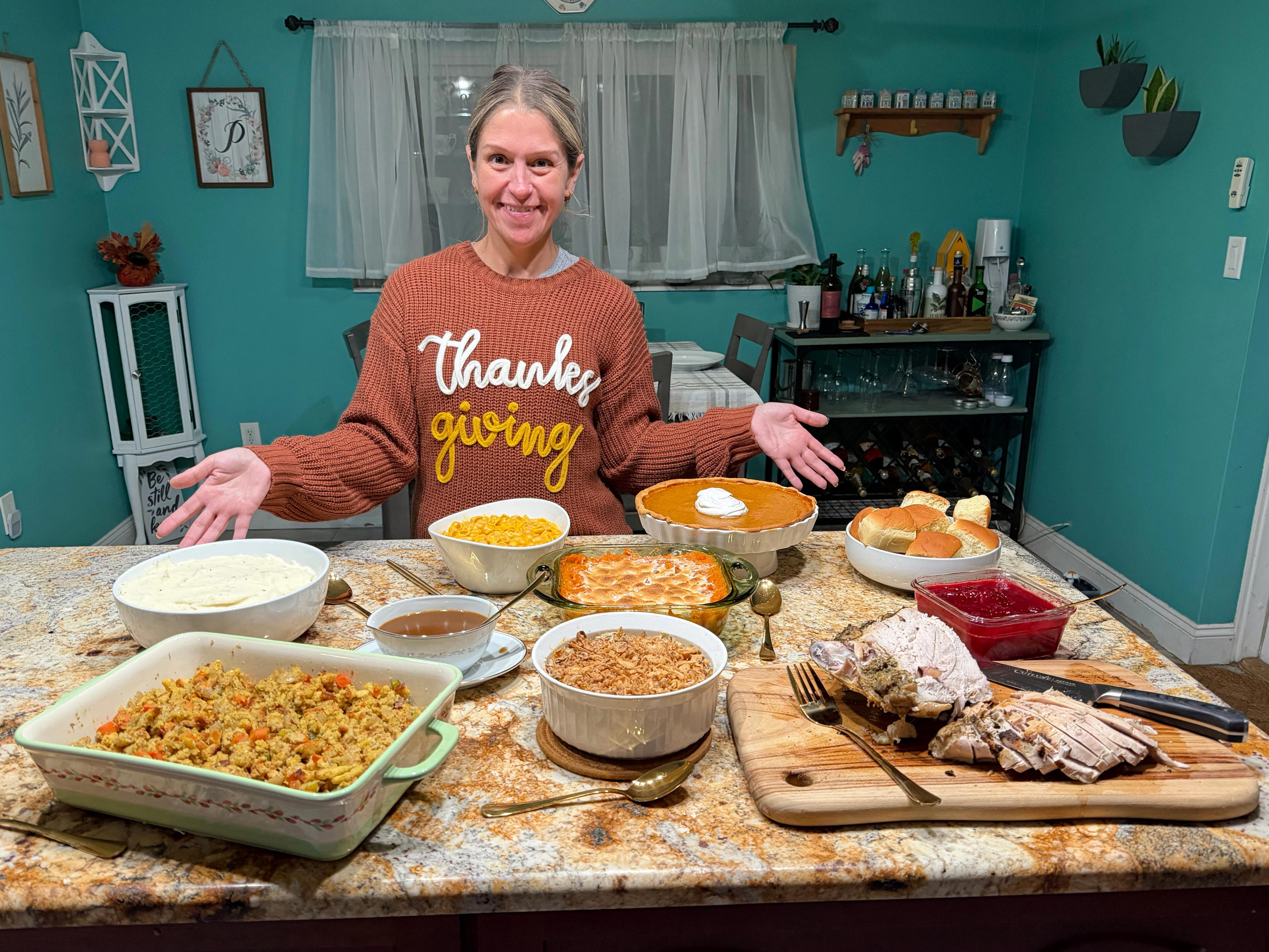 I attempted to make Aldi's $40 Thanksgiving dinner for 10 people. It ...