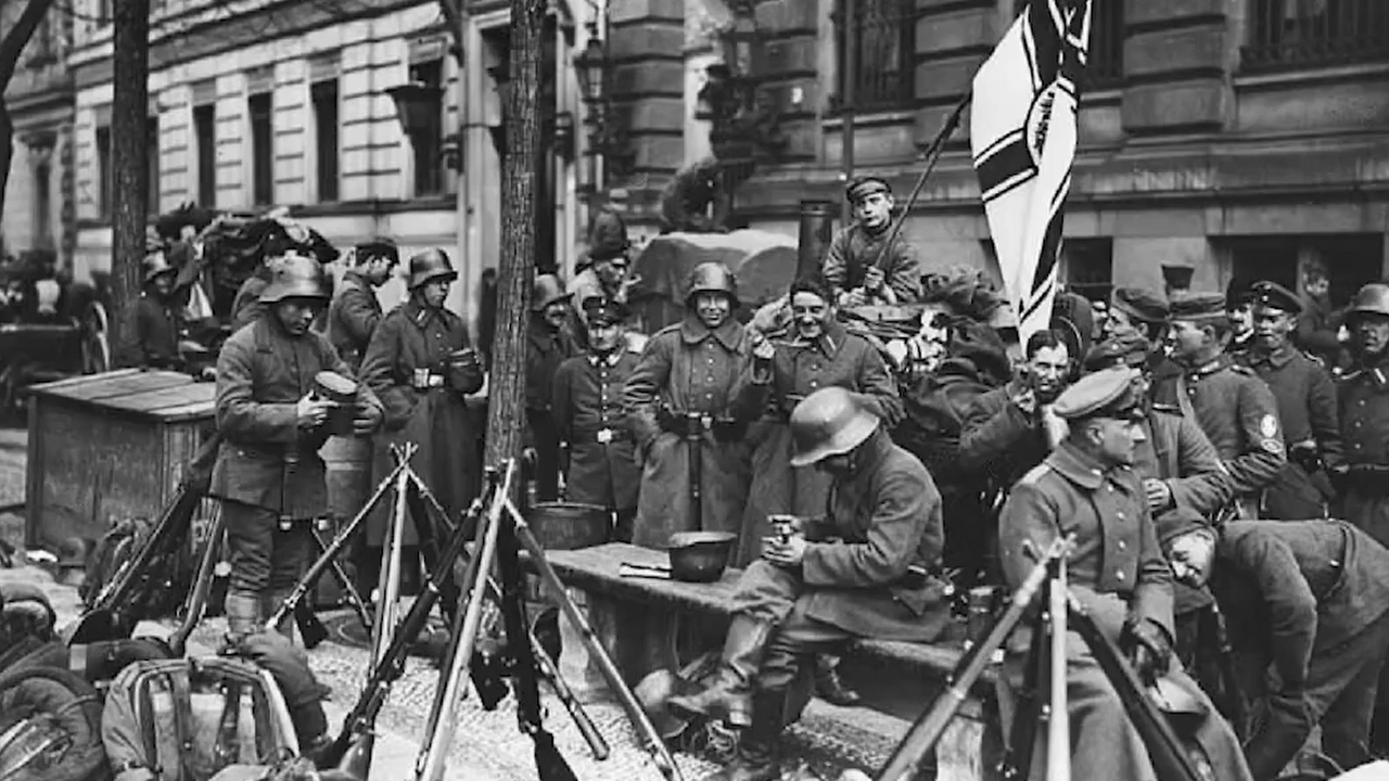 The Gun That Made Every Other Rifle Obsolete: The STG44 Story