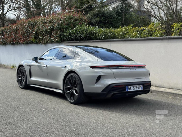 Une Porsche au prix d’une Tesla Model 3 : j’ai essayé ces deux voitures ...