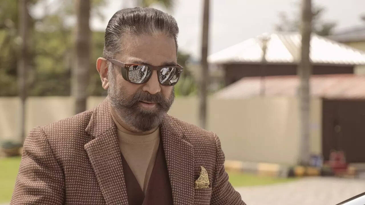 Kamal Haasan meets 'Veera Dheera Sooran' director Arun Kumar, A new ...