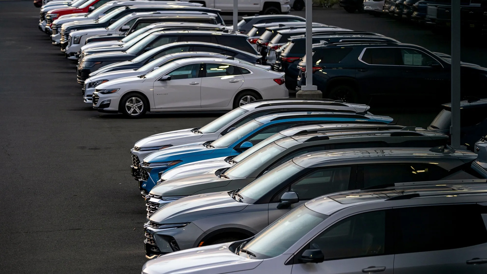 More Drivers are Getting into "Upside Down Debt" on Car Loans than Ever