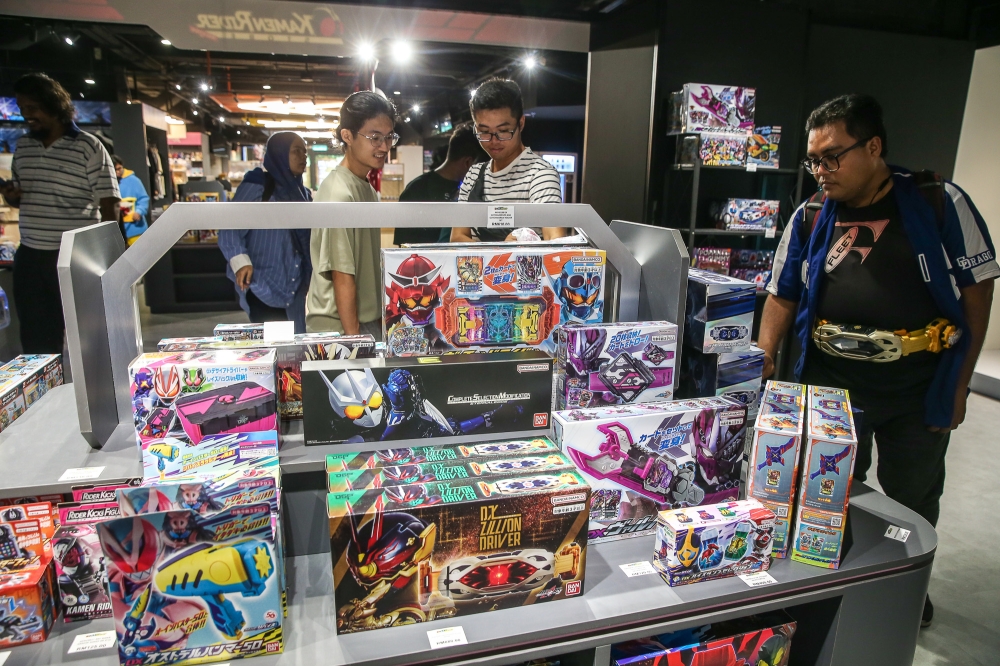 Henshin! Malaysia’s first official Kamen Rider Store is here and loyal ...