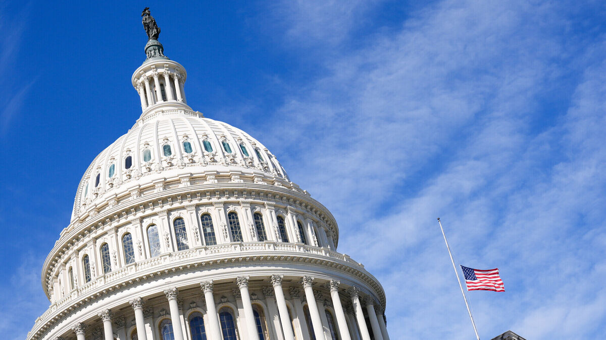 Senators Work Through Weekend As Us Government Shutdown Enters 40th Day