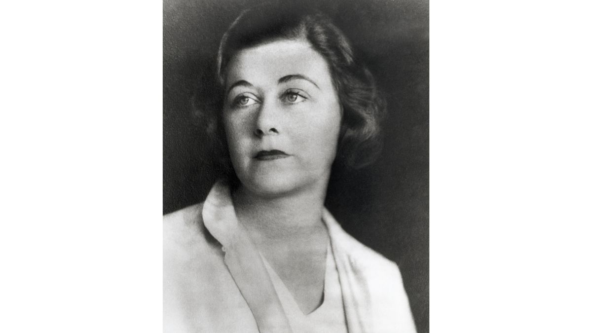Mary Pickford and Frances Marion: A Friendship That Created Hollywood