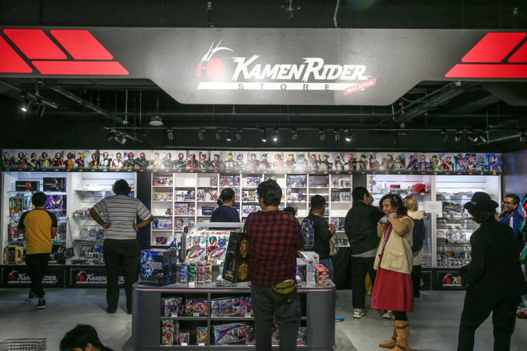Henshin! Malaysia’s first official Kamen Rider Store is here and loyal ...