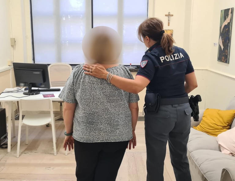 Catania, ruba ai familiari per comprare la droga e aggredisce la madre ...