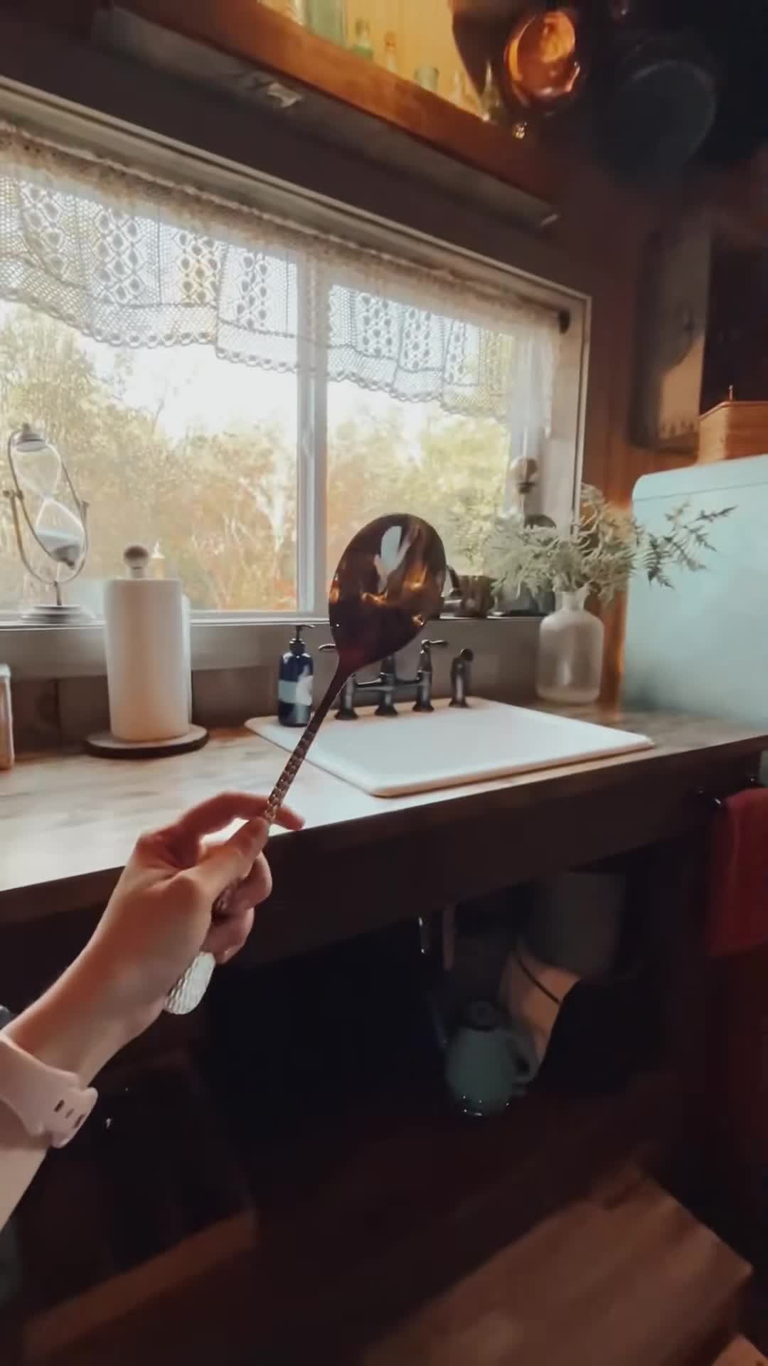 Hagrid's hut: a unique getaway in Washington