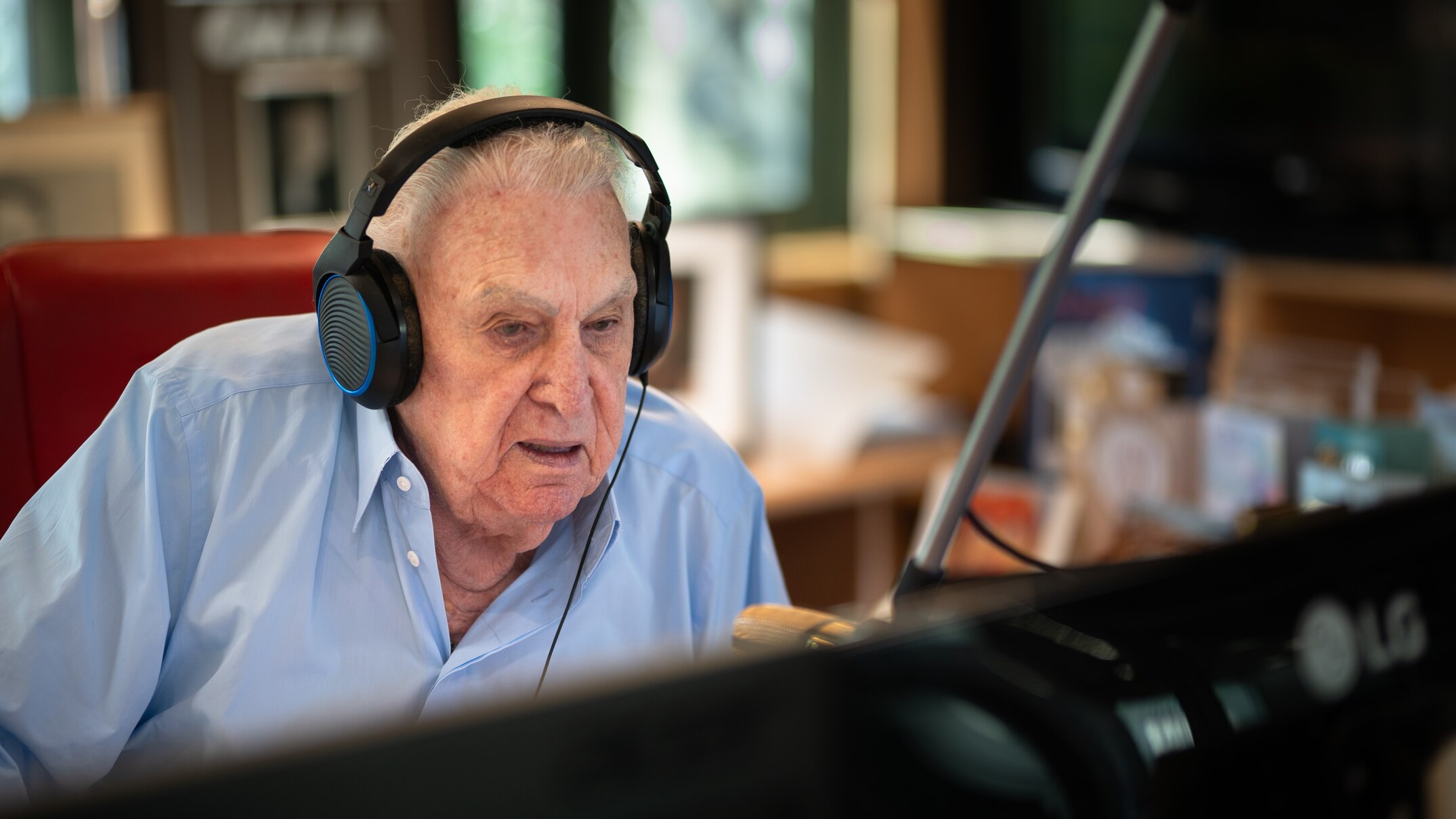 Radio titan John Laws farewelled at state funeral at Sydney cathedral