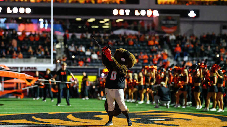Oregon State Men's Soccer: Beavers Outlast Pacific For 2-1 Victory