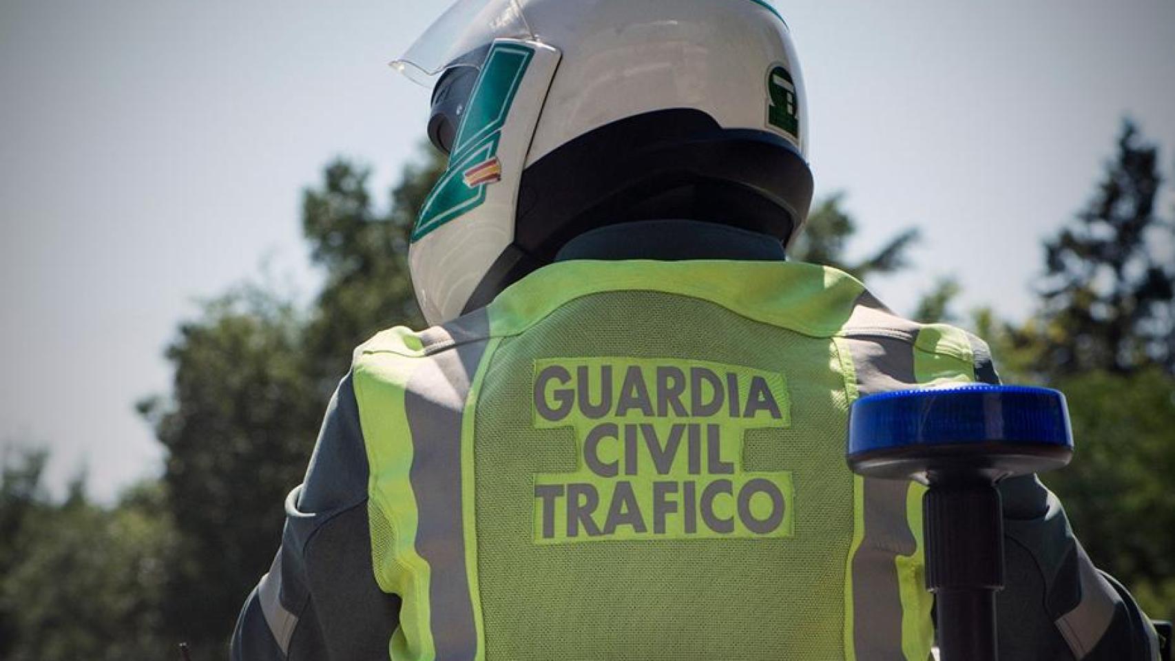 Un hombre fallece tras ser atropellado por un turismo en la A-92 en ...