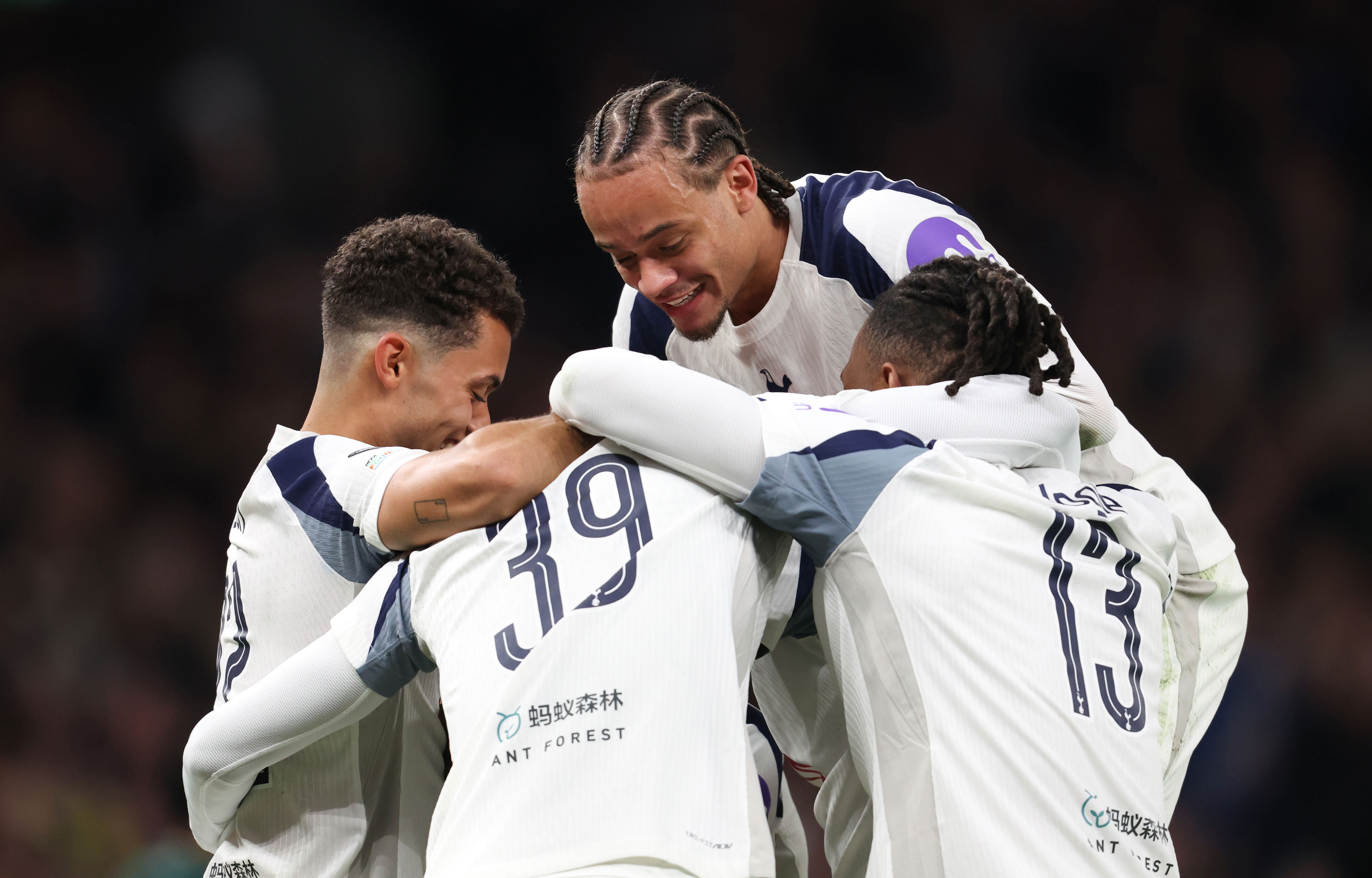 Report: Bayern Munich agreed on terms with Xavi Simons last summer, but ...