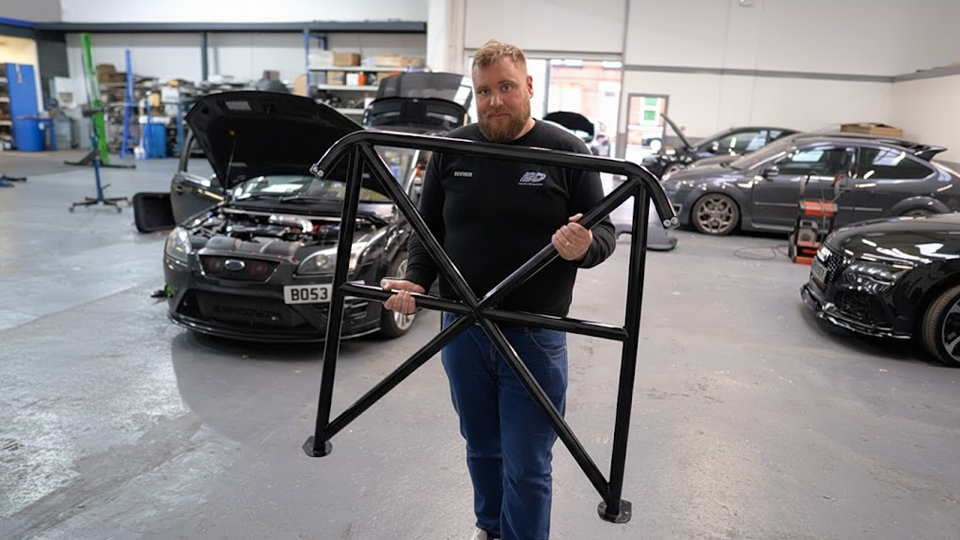 Airtec Roll Cage Install on Focus ST MK2