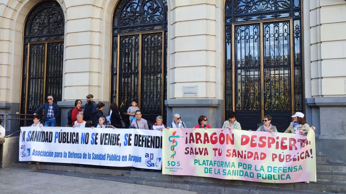 Miles de aragoneses reclaman en las tres capitales una sanidad pública ...