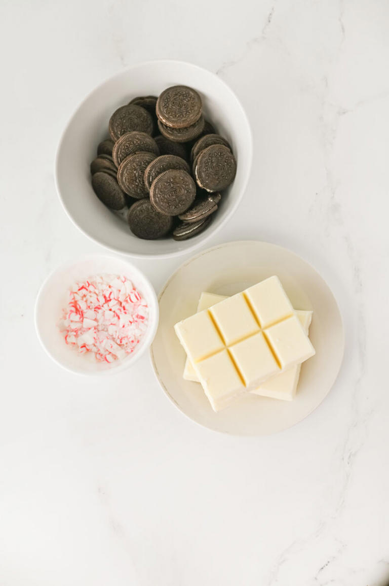 Peppermint crunch Oreos