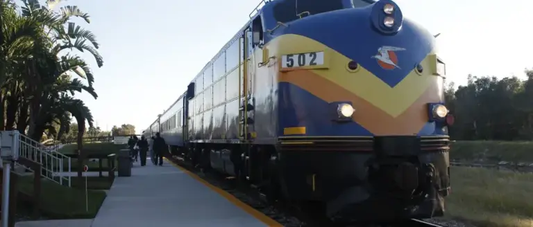 12 Florida Train Rides That Turn Day Trips Into Memories