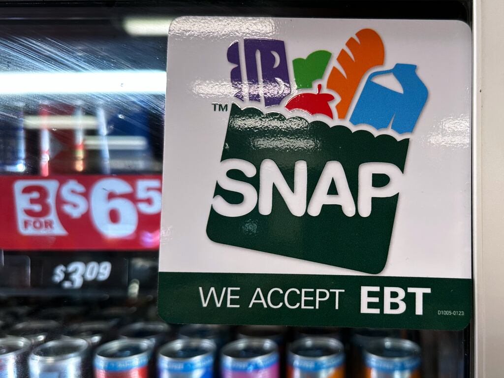 Lamont says CT SNAP recipients ‘should not worry’ about losing November ...