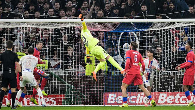 OL - PSG (2-3) : Les notes des Parisiens vainqueurs lors du Choc des ...