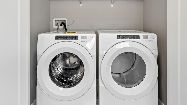 5 Easy Tricks That Make Cleaning Your Dryer Vents A Breeze