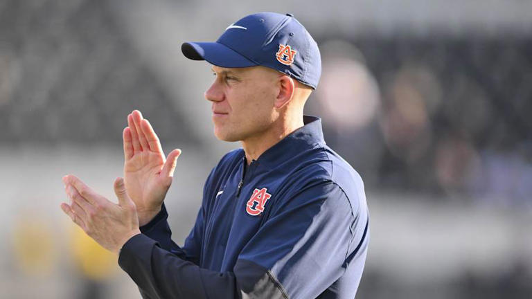 'He brought life': Keldric Faulk on How D.J. Durkin Ingited Auburn ...