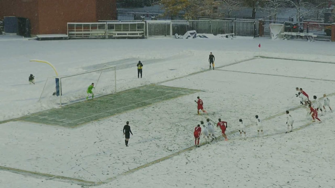 Zeppieri's penalty kick in extra time delivers Lions a U Sports men's ...