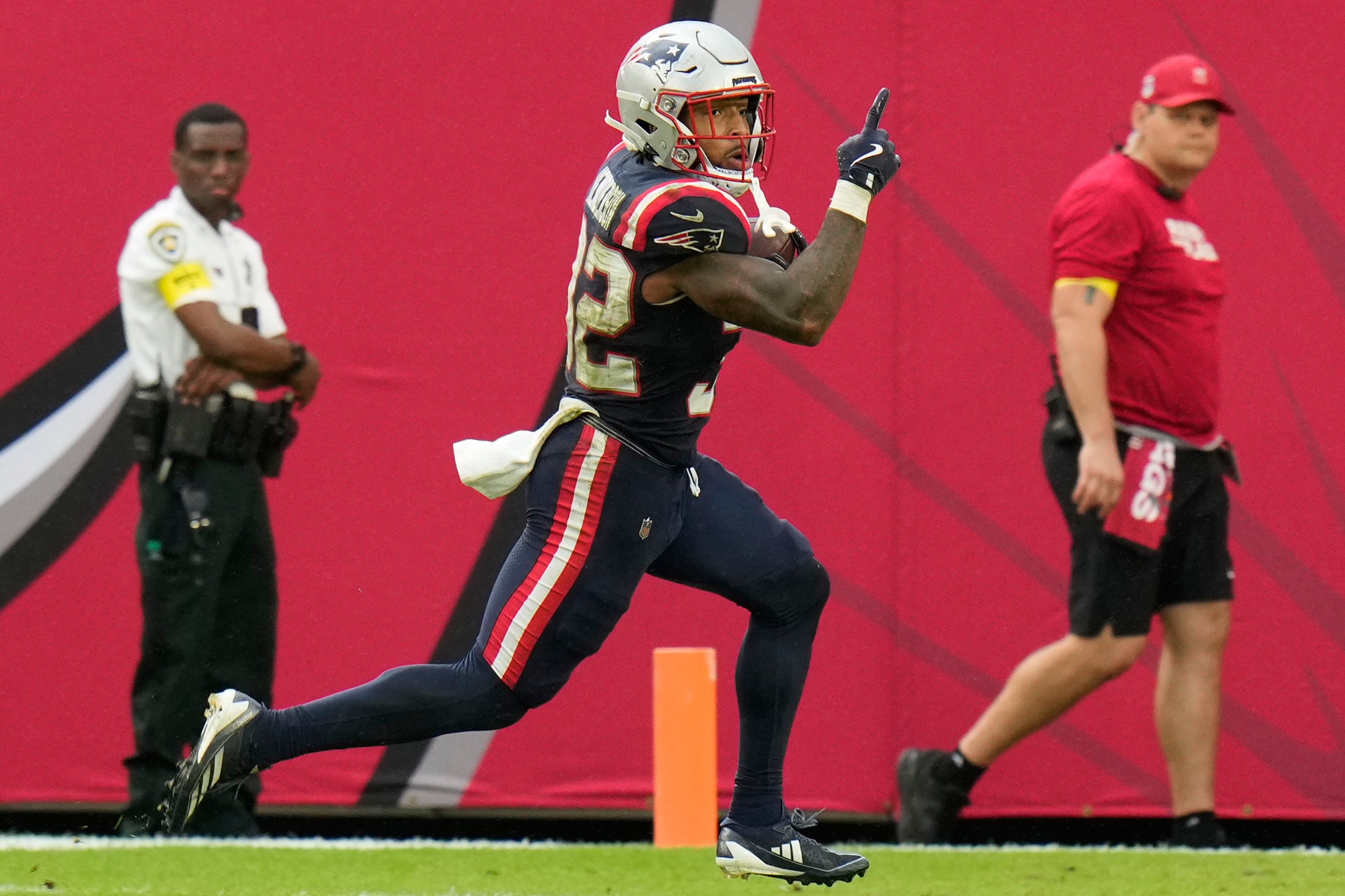 10 takeaways from Patriots’ impressive road win over Buccaneers