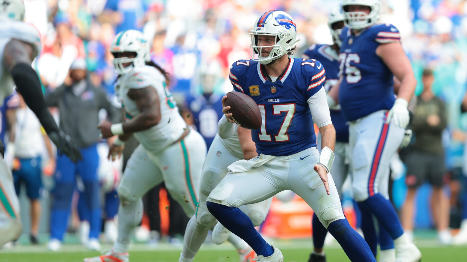 Josh Allen fumble leads to De'Von Achane TD, Dolphins lead Bills 23-6