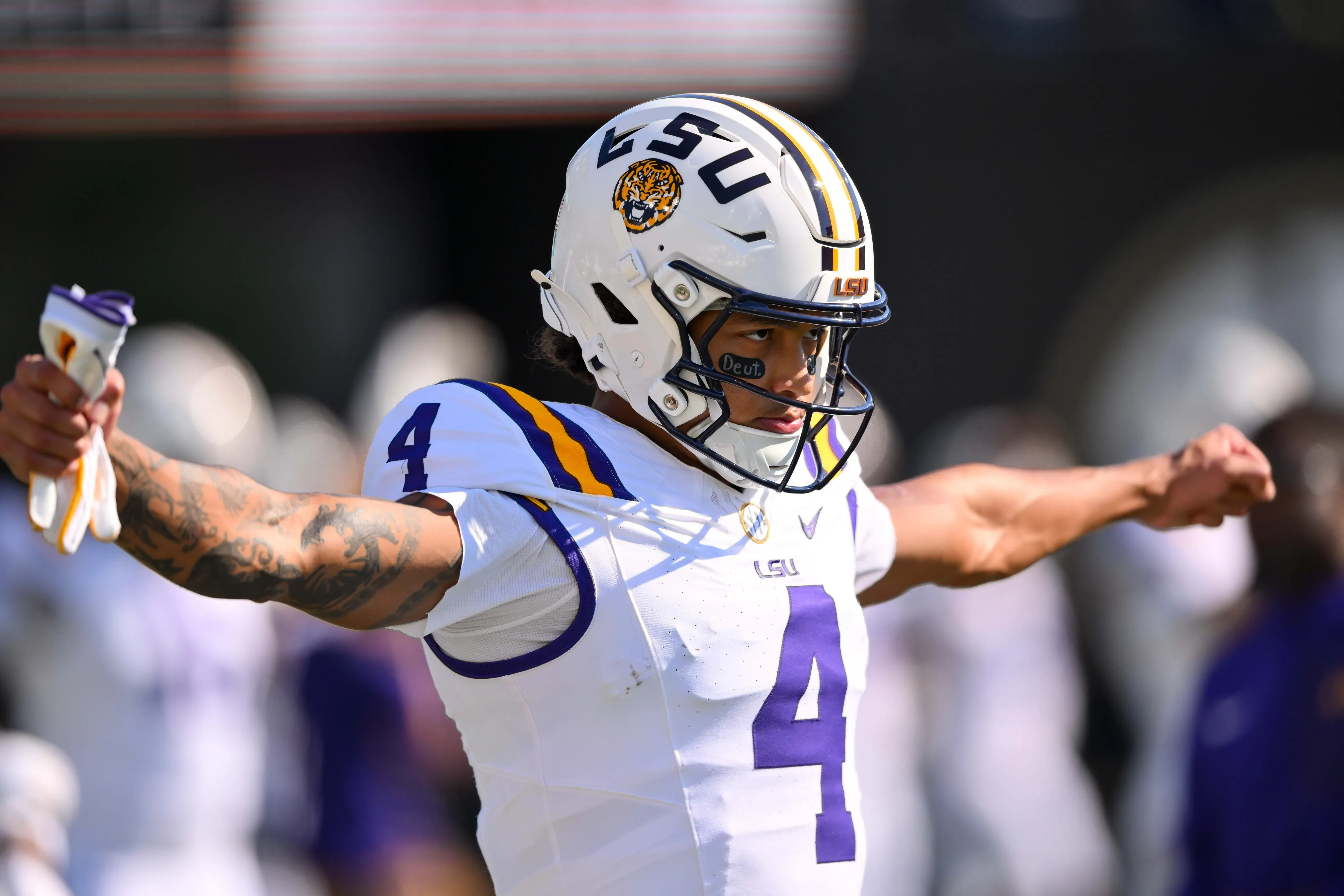 LSU Faces Fresh Setback as Nic Anderson Suffers Knee Injury in Loss to ...