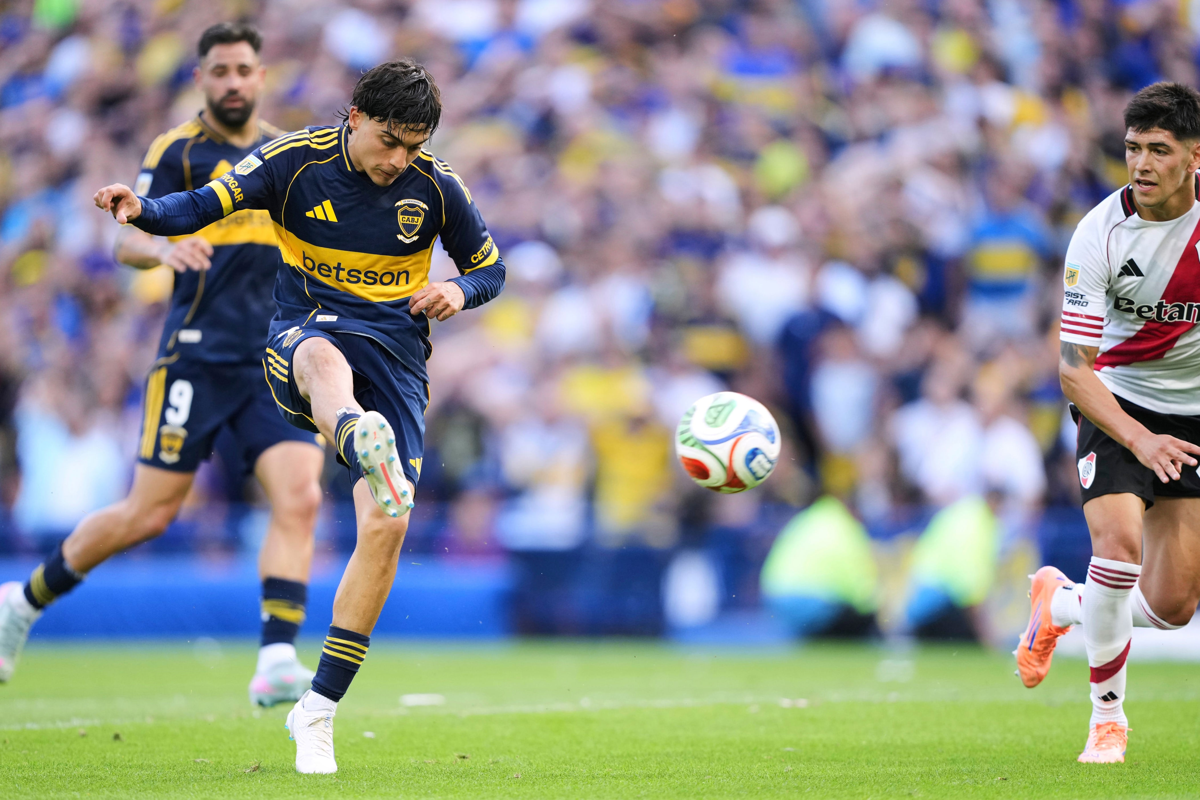 Video: Los goles de Zeballos y Merentiel para el triunfo de Boca ante ...