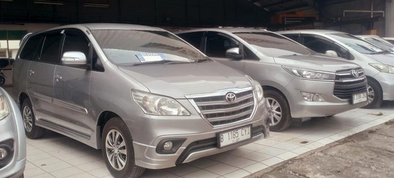 Jelang Nataru mobil bekas Rp 80-90 jutaan, Ayla, Avanza sampai Innova ...