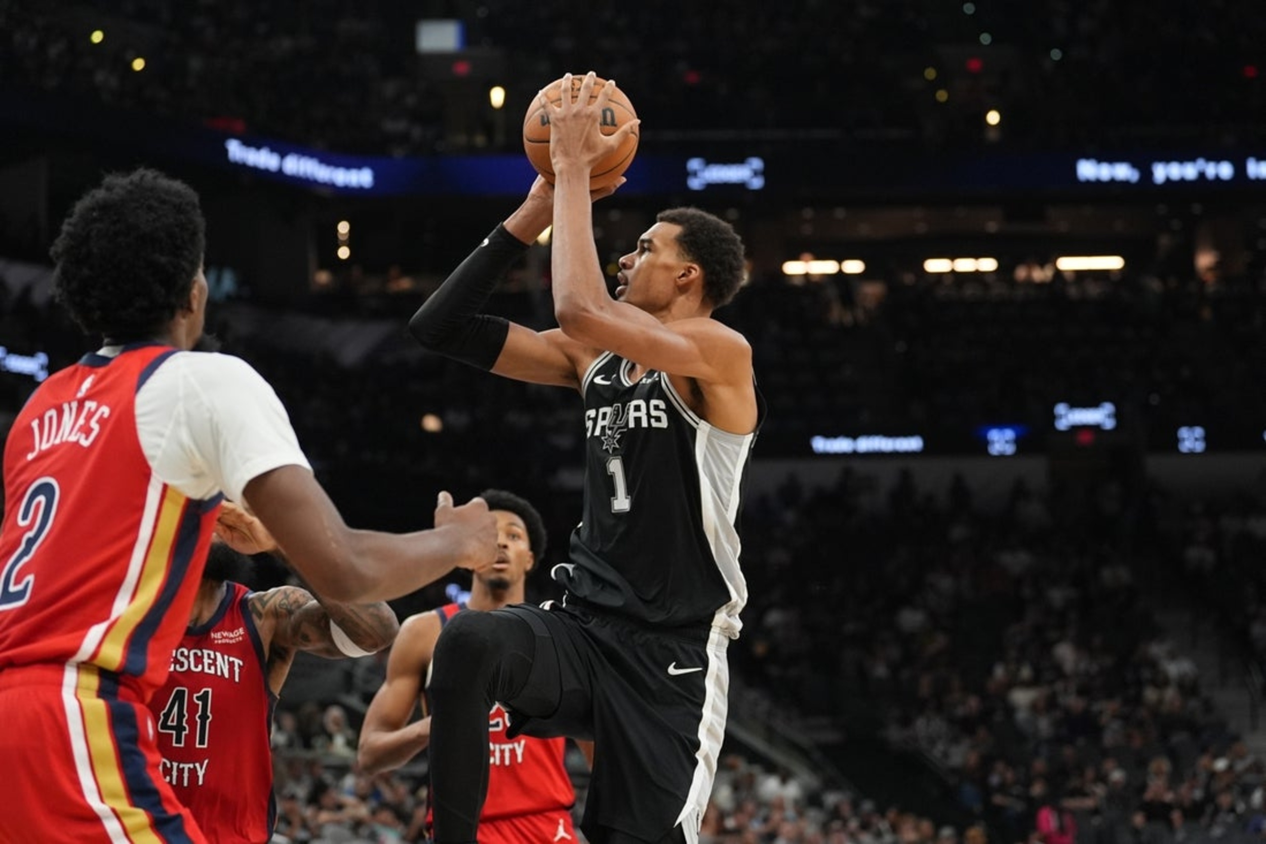 Loaded Spurs focus on ending losing streak vs. Bulls