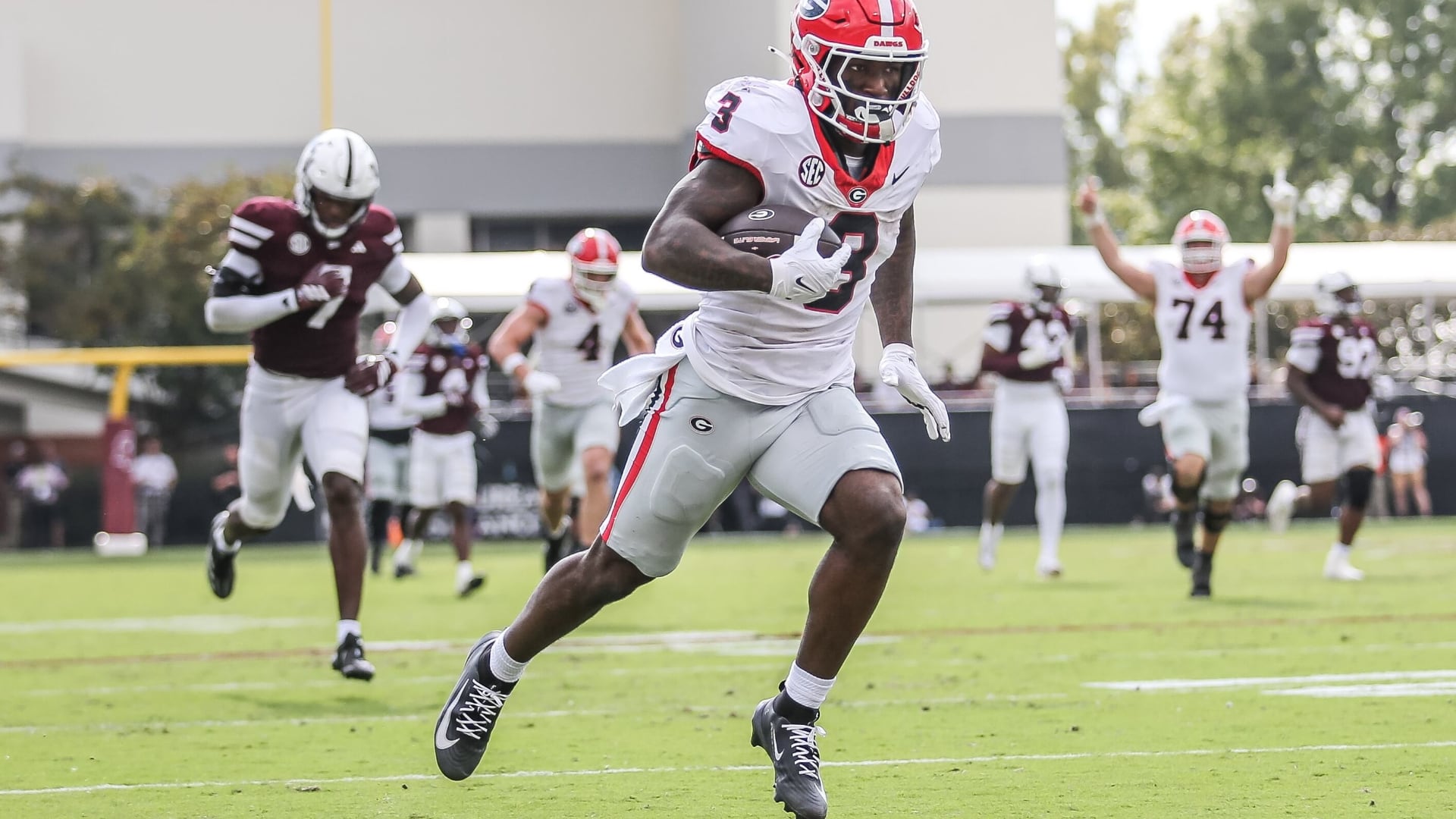 UGA pays tribute to ‘Ms. Kim’ with victory against Mississippi
