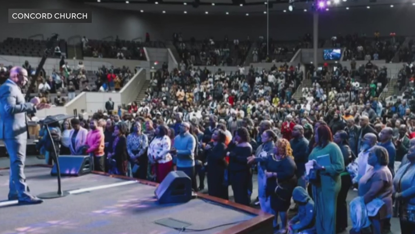 Oak Cliff church gives $400,000 to families in need