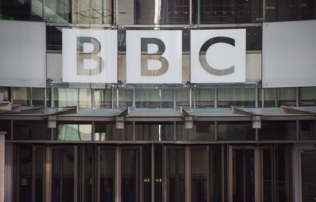 Royaume-Uni : La BBC et deux médias US visés par une enquête de la ...