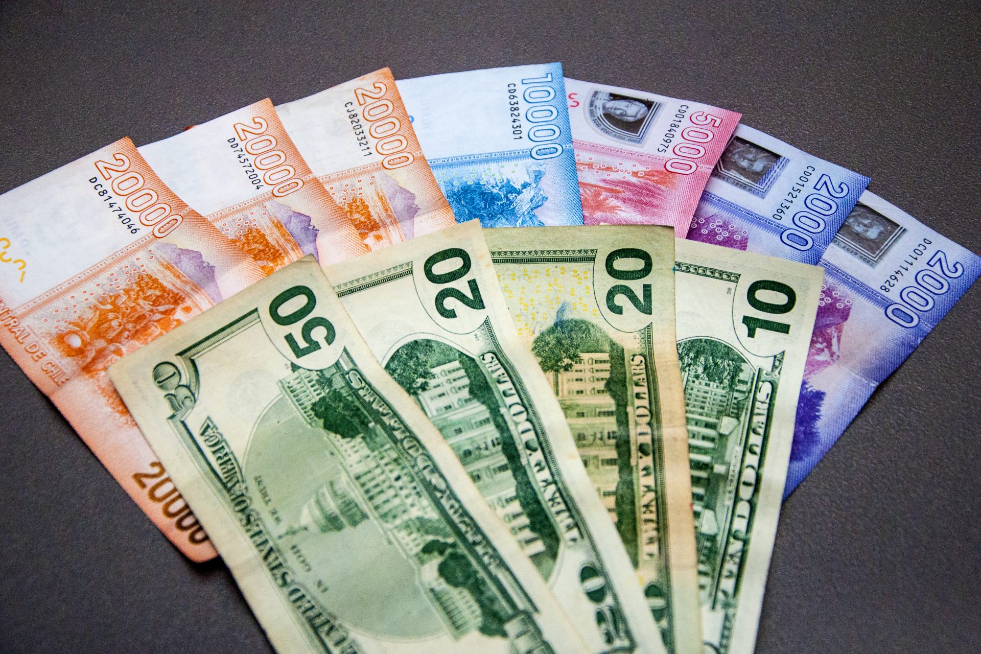 Qui sont les personnalités représentées sur les billets de banque à ...