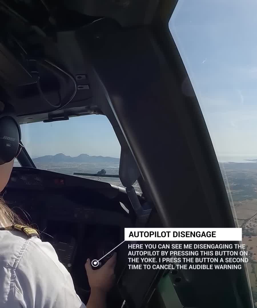 Italy Sardinia | Cockpit view | Life of an airline pilot
