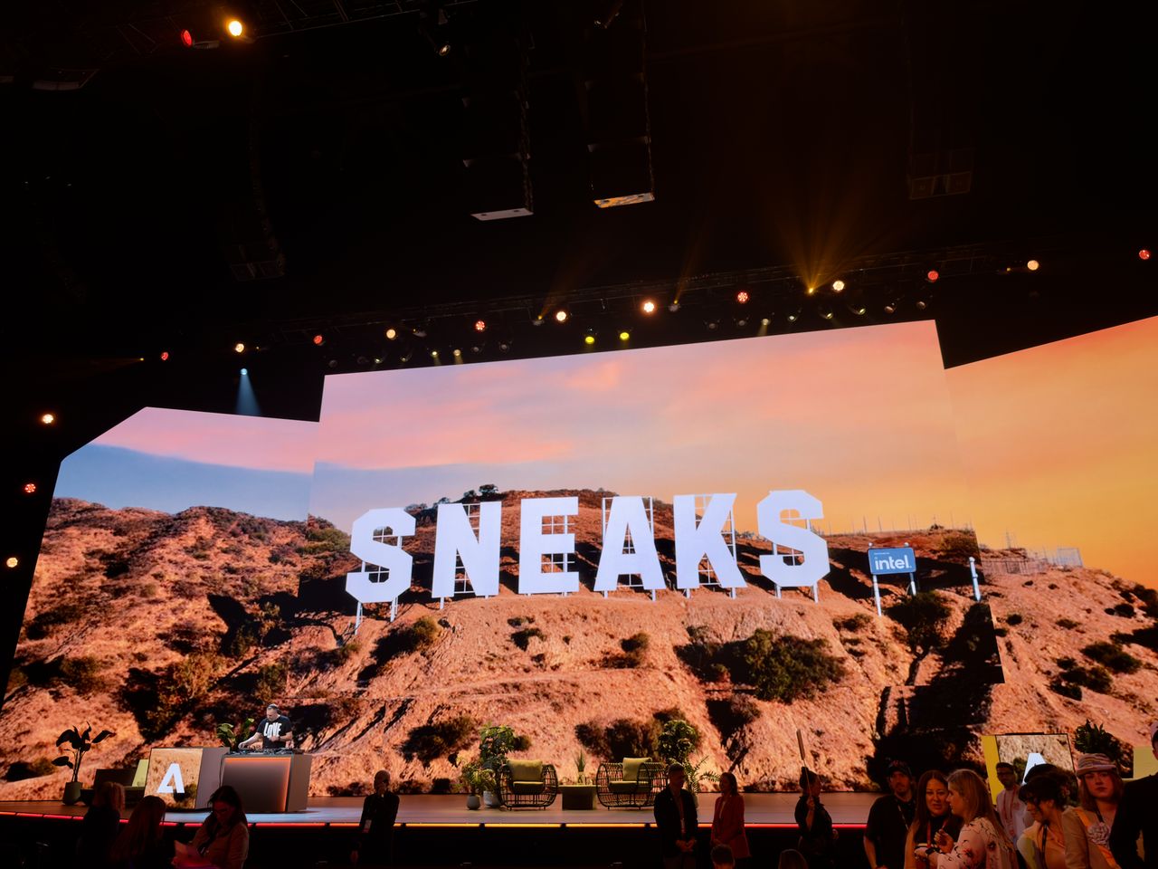 Better object removal, improved lighting and more - these "Sneaks" could be Adobe's next big ...