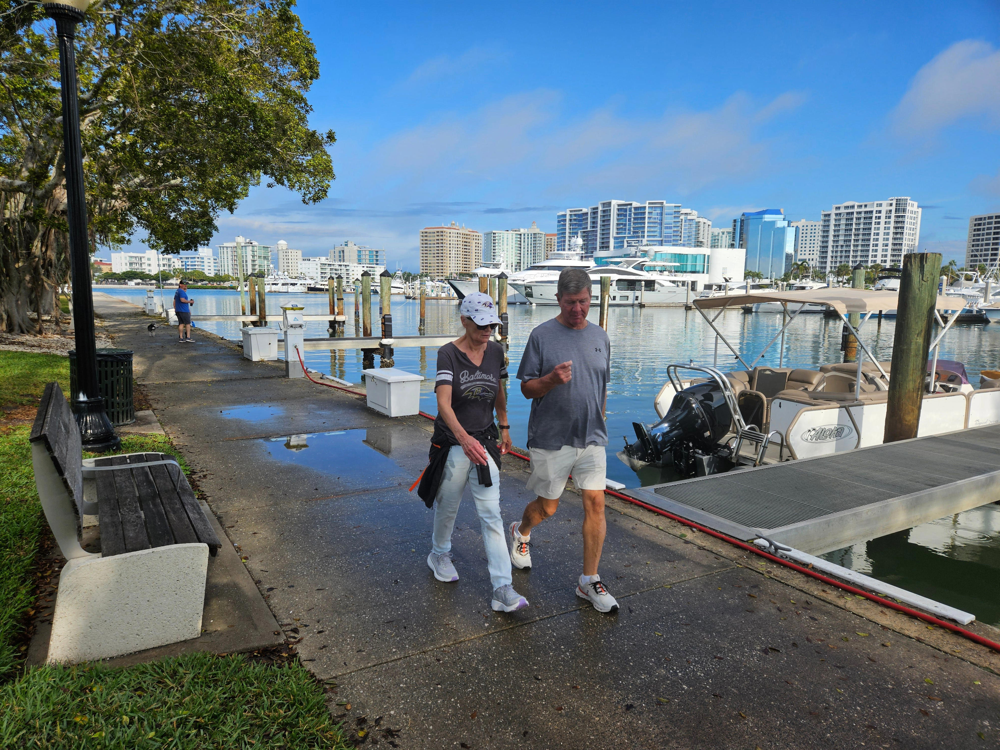 From 82 to 42: Sarasota braces for 40-degree temperature drop