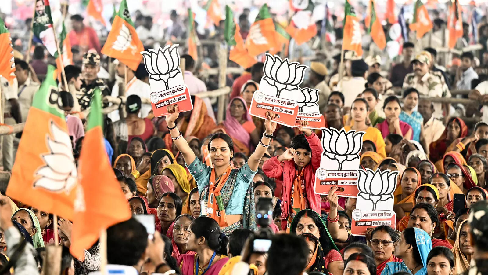 3-way contest among women in Parihar seat