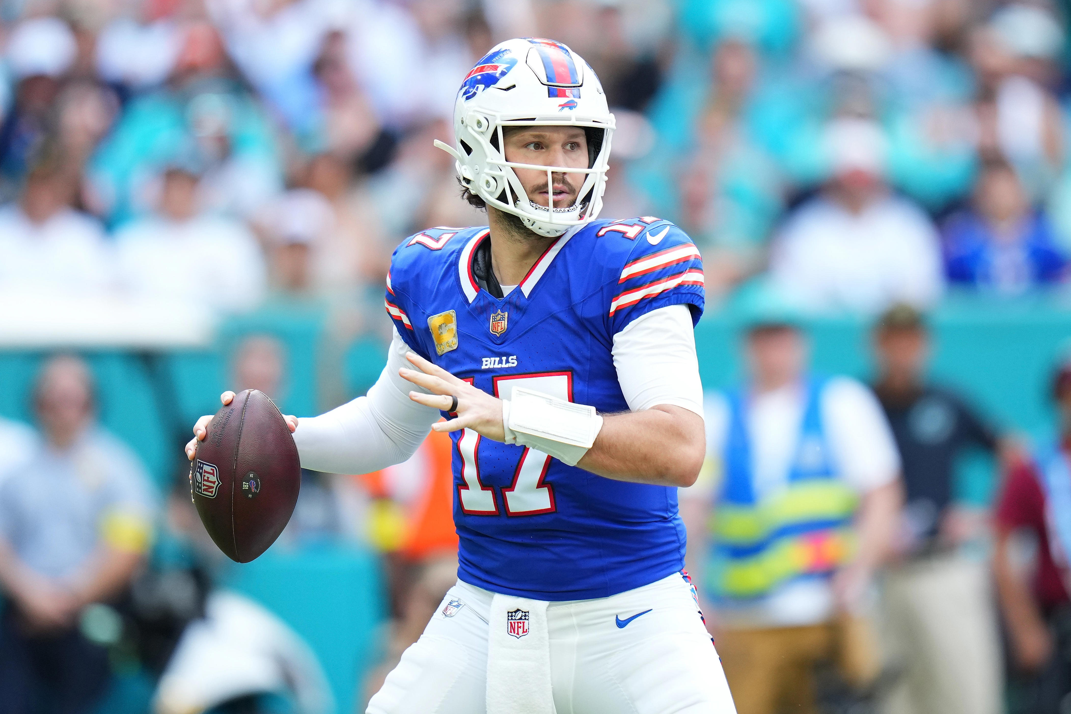 Josh Allen and Tua Tagoaviloa stats in Bills vs. Dolphins game in Week 10