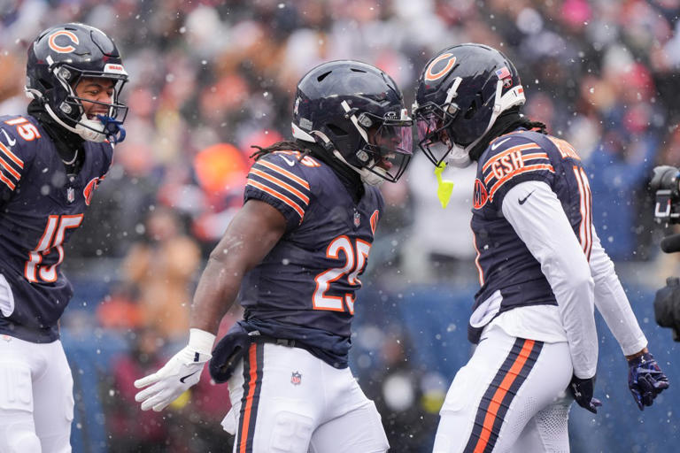 Giants completely fall apart after Jaxson Dart concussion in brutal loss to Bears