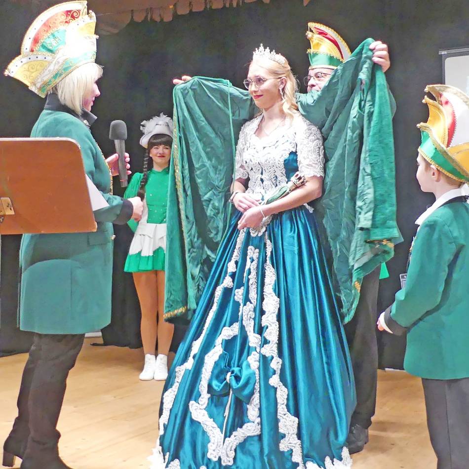 Schwungvoller Start in die närrische Zeit