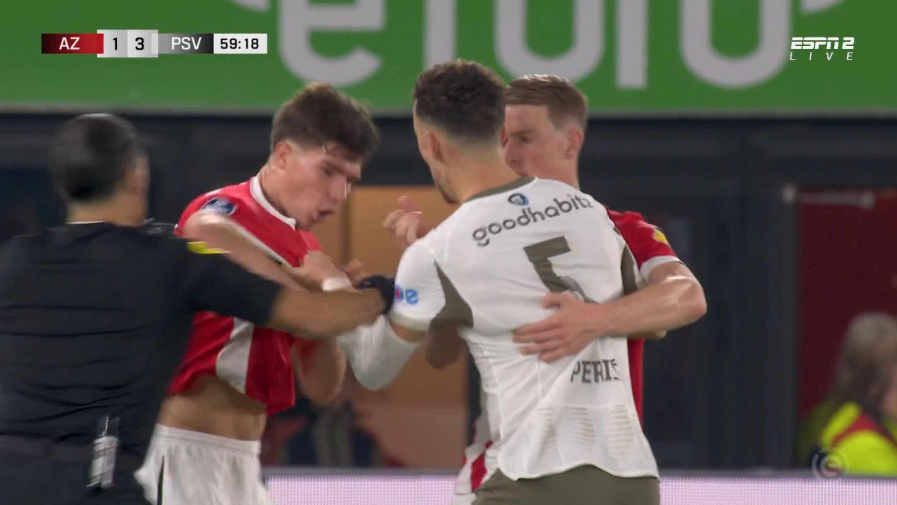 Wouter Goes slaat wild om zich heen en zorgt opnieuw voor akkefietje ...