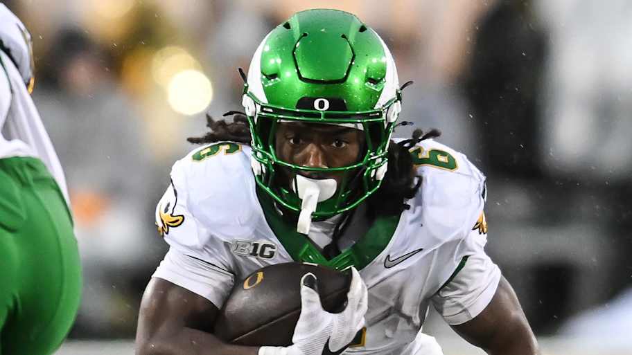 Oregon Ducks' Explosive Rushing Attack Outlasts Iowa Hawkeyes