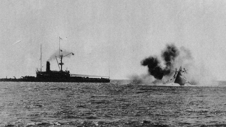 Do Captains Really Go Down With Their Ships The History Behind The