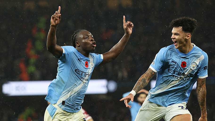 Supercomputer Predicts 2025–26 Premier League Table After Arsenal ...