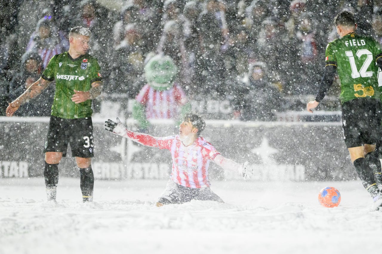 Atlético Ottawa top Cavalry FC in driving snowstorm to win 1st ever CPL ...