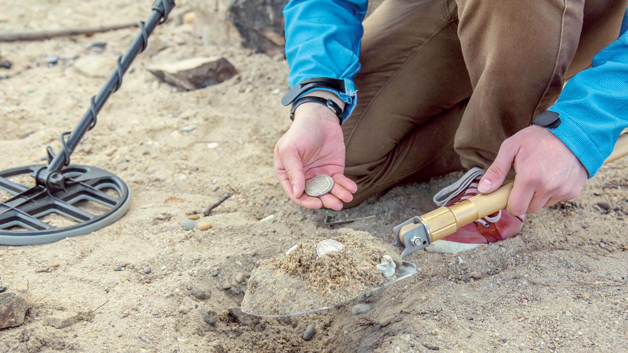 New study reveals humans have a ‘remote touch’ ability to detect hidden ...