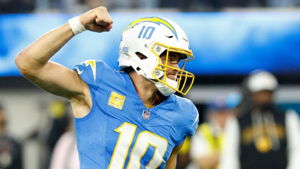 Chargers poke fun at Steelers, topping NFL Week 10 trolls