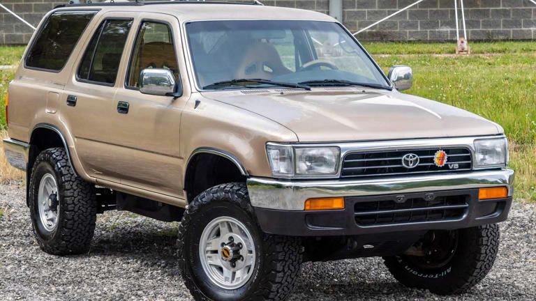 10 Most Reliable Manual Transmission SUVs For $20,000