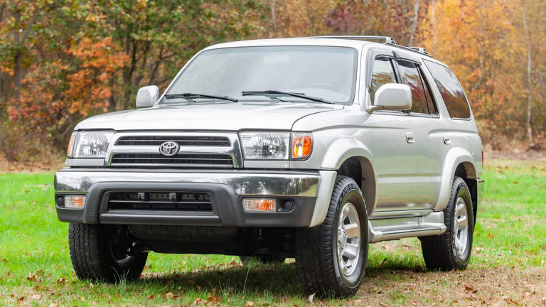 10 Most Reliable Manual Transmission SUVs For $20,000